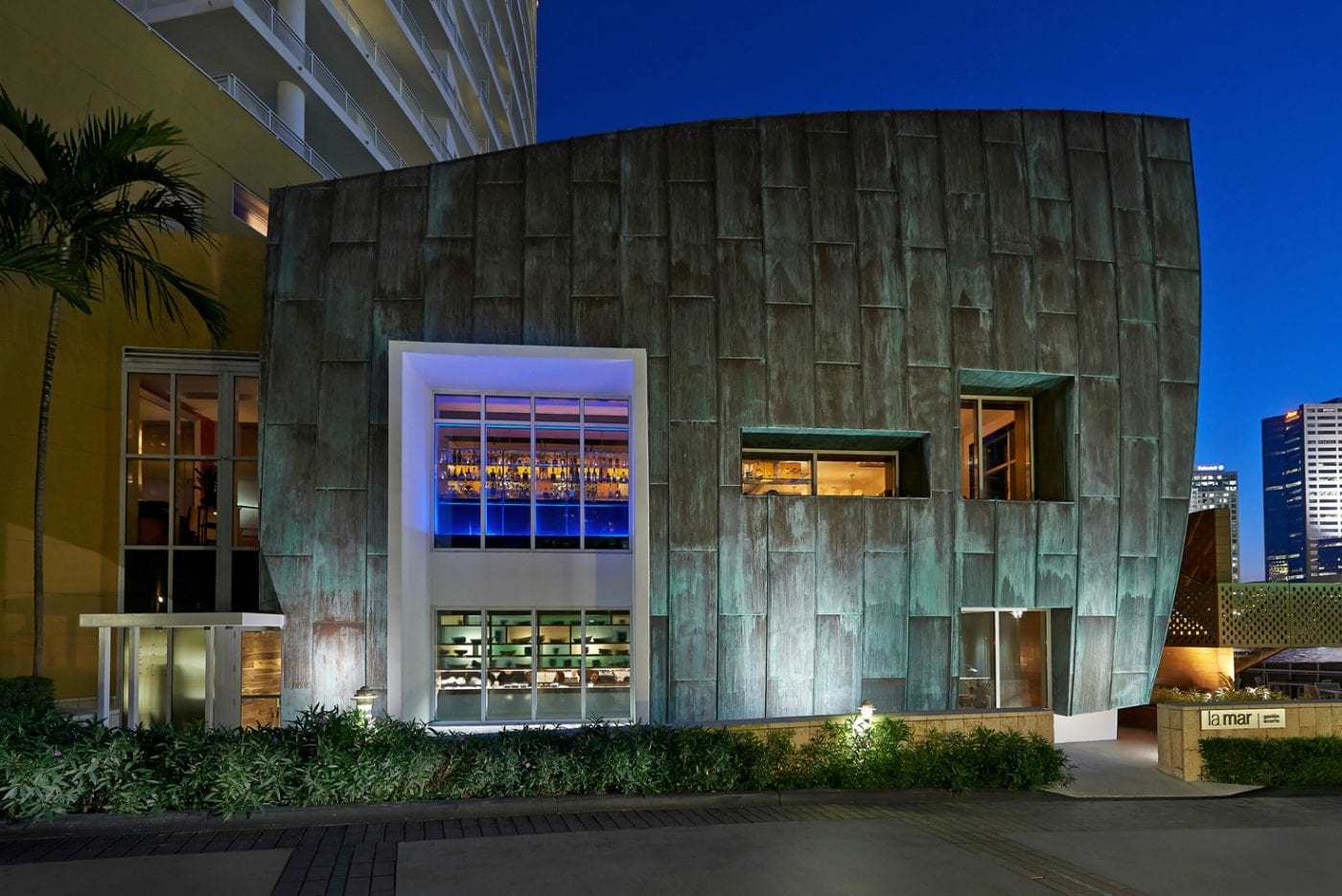 Azul at Mandarin Oriental*** – GRONDA